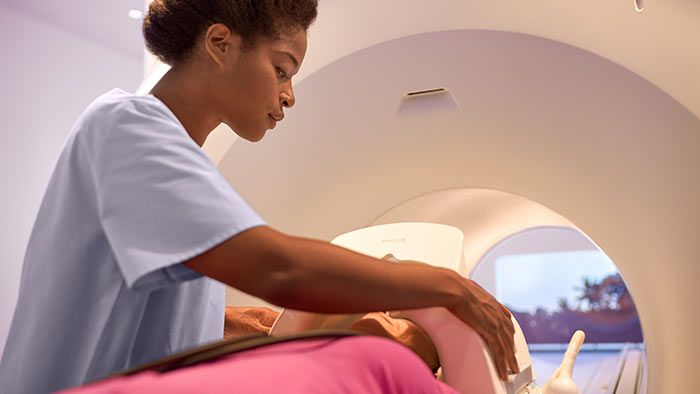 Smart workflows for radiology image acquisition | Philips Healthcare