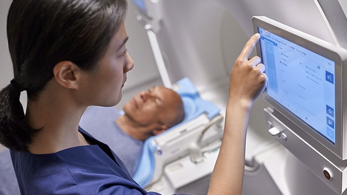 High powered gradients boost MR research projects at UKM ...