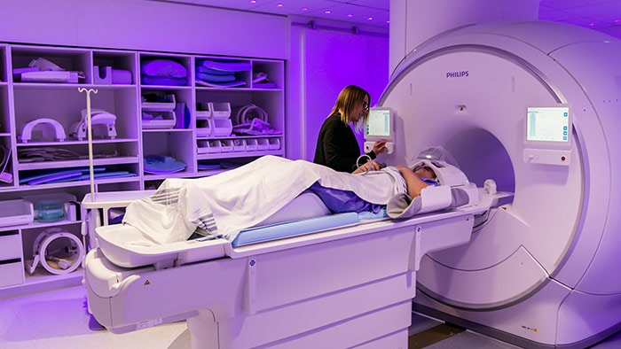 UBC researchers advance their MS imaging | FieldStrength | Philips