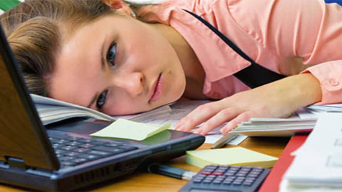 Pulling an all-nighter: how it affects sleep | Philips