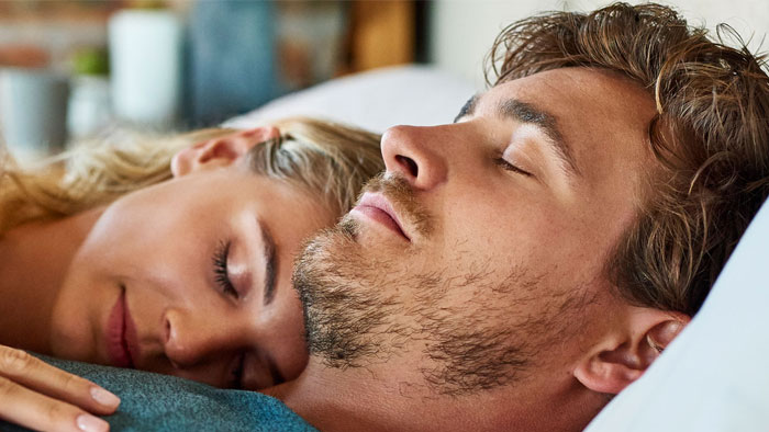 Sex and sleep: mutually beneficial bed partners | Philips