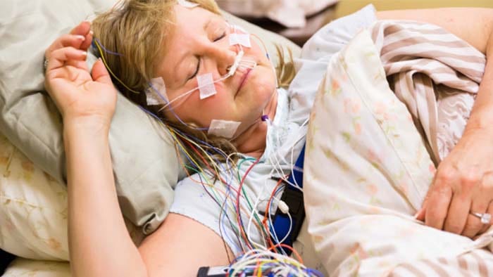 Uma noite na vida de um paciente do estudo do sono | Philips