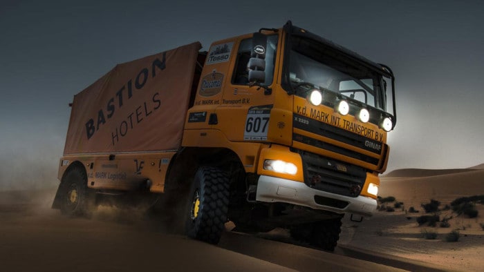 Soluţii de iluminare de 24 V pentru camioane | Philips