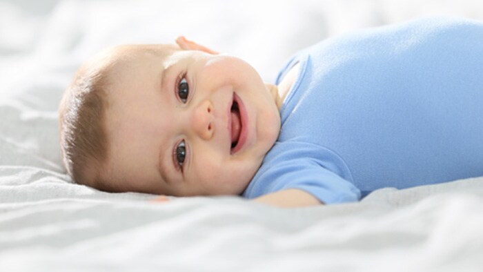 Guide to 8 Month Baby Development Milestones | Philips Avent