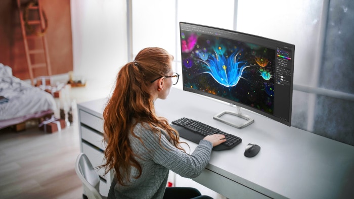 Curved Monitors | Philips Curved Monitors | Philips