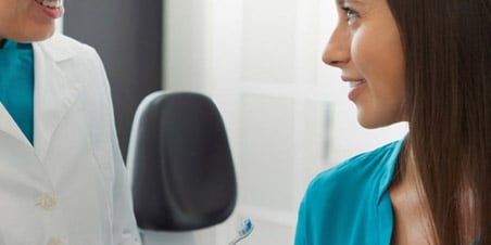 Vit tunga? Bli av med beläggning på tungan | Philips