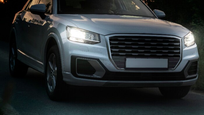 Halogen car bulbs | Philips