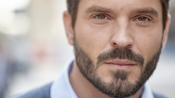 How to trim a moustache | Philips