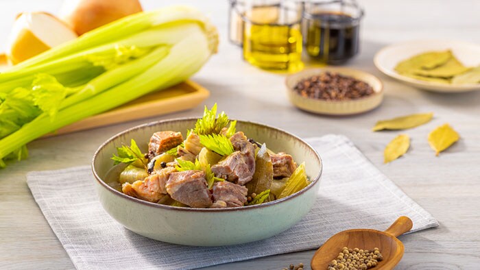 Braised Lamb Cubes with White Wine and Onions | Philips