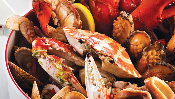 Lobster and crab seafood pot | Philips