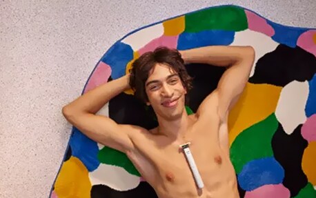 Hairy toes: Should I shave toe hair? | Philips