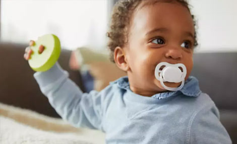 Cómo destetar a un bebé correctamente | Philips Avent