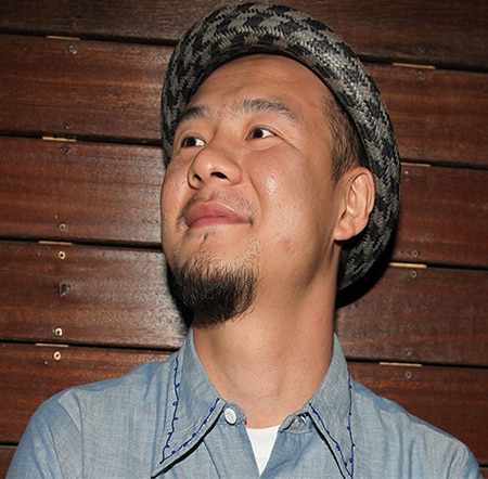 Como deixar crescer uma barba de poeta