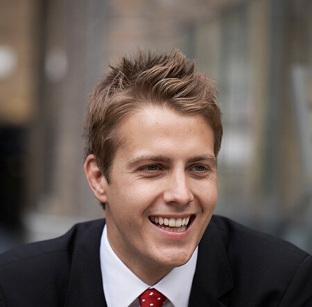 How to groom for a job interview | Philips