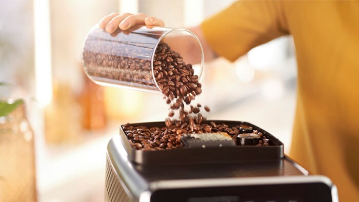 What is Cold Brew Coffee? Cold Brew vs Iced Coffee | Philips