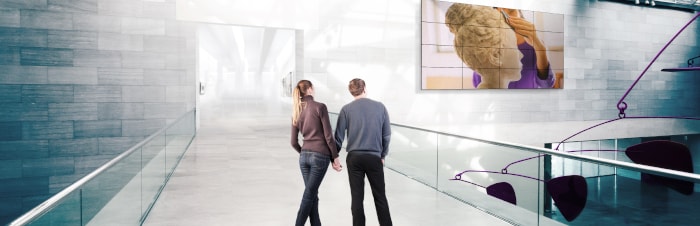 Digital signage displays for public and outdoor venues | Philips