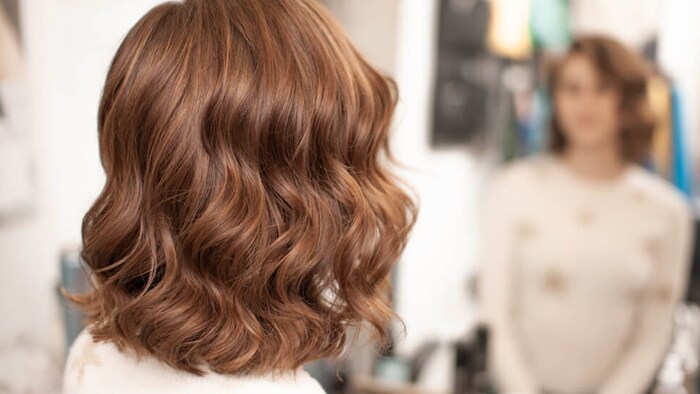 Cele mai bune coafuri pentru par mediu realizate acasa I Philips