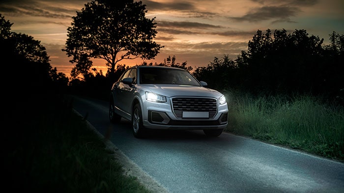 Halogen car bulbs | Philips