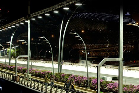 The First Formula One™ Night Race | Philips