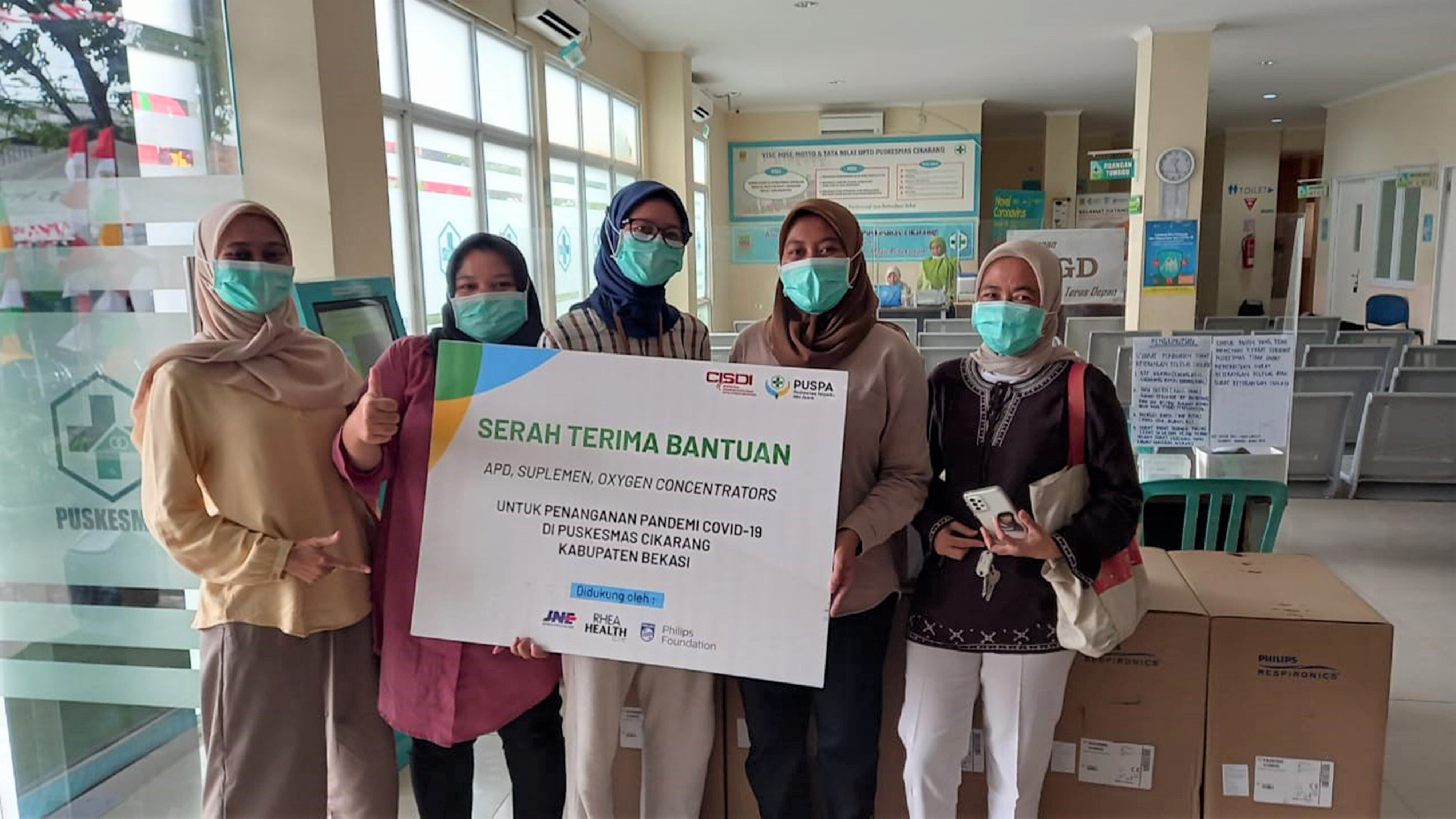 Philips Foundation memberikan bantuan darurat berupa konsentrator ...