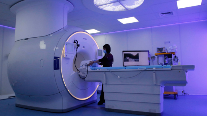 Hospital Guillermo Grant Benavente fortalece atención con resonador ...