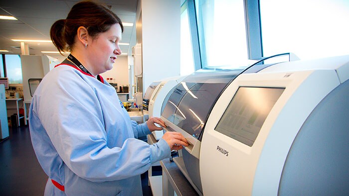 Digital pathology speeds up collaboration - Case study | Philips