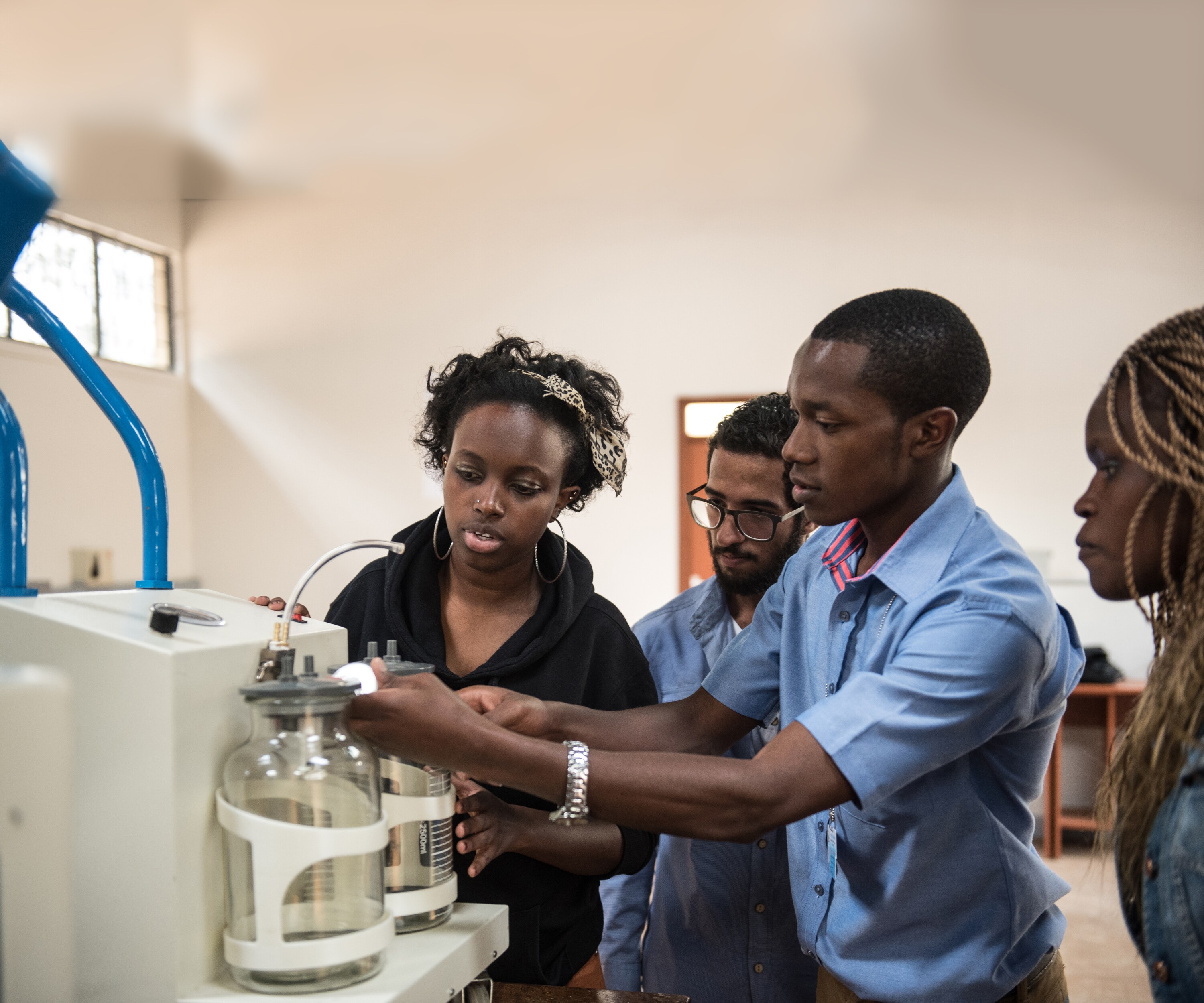 Philips Foundation publishes its 2015 Annual Report - News center | Philips