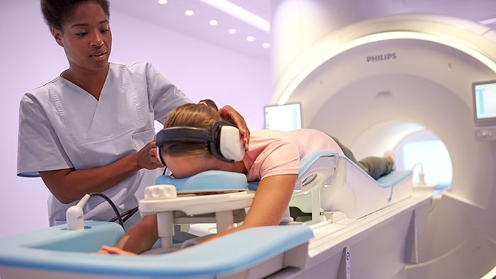 New Philips Ingenia Elition MR solution 50% faster - News | Philips