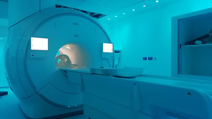 Philips Ingenia Ambition MRI at Poole Hospital UK - News | Philips