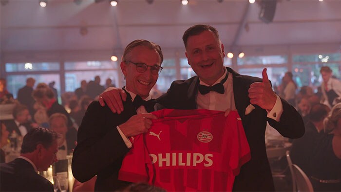 Een onvergetelijke verrassing voor de grootste PSV-fan binnen Philips ...