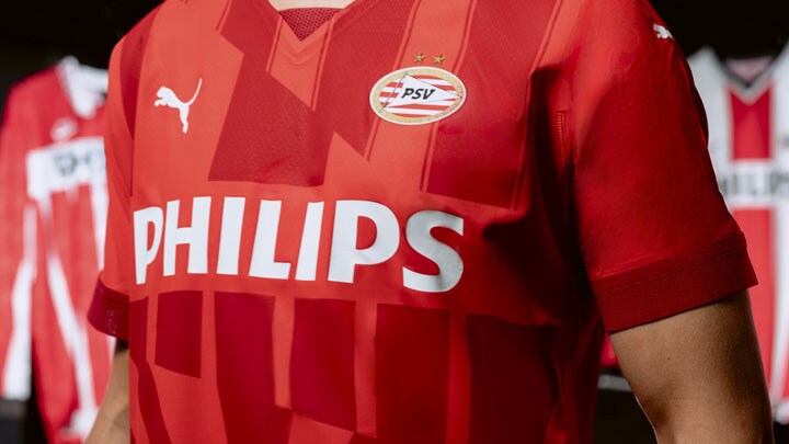 Philips en PSV vieren wereldrecord met PHILIPS op de borst - News | Philips