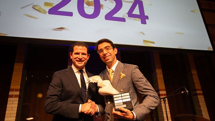 George Tokaya wint prestigieuze Young Captain Award 2024 | Philips